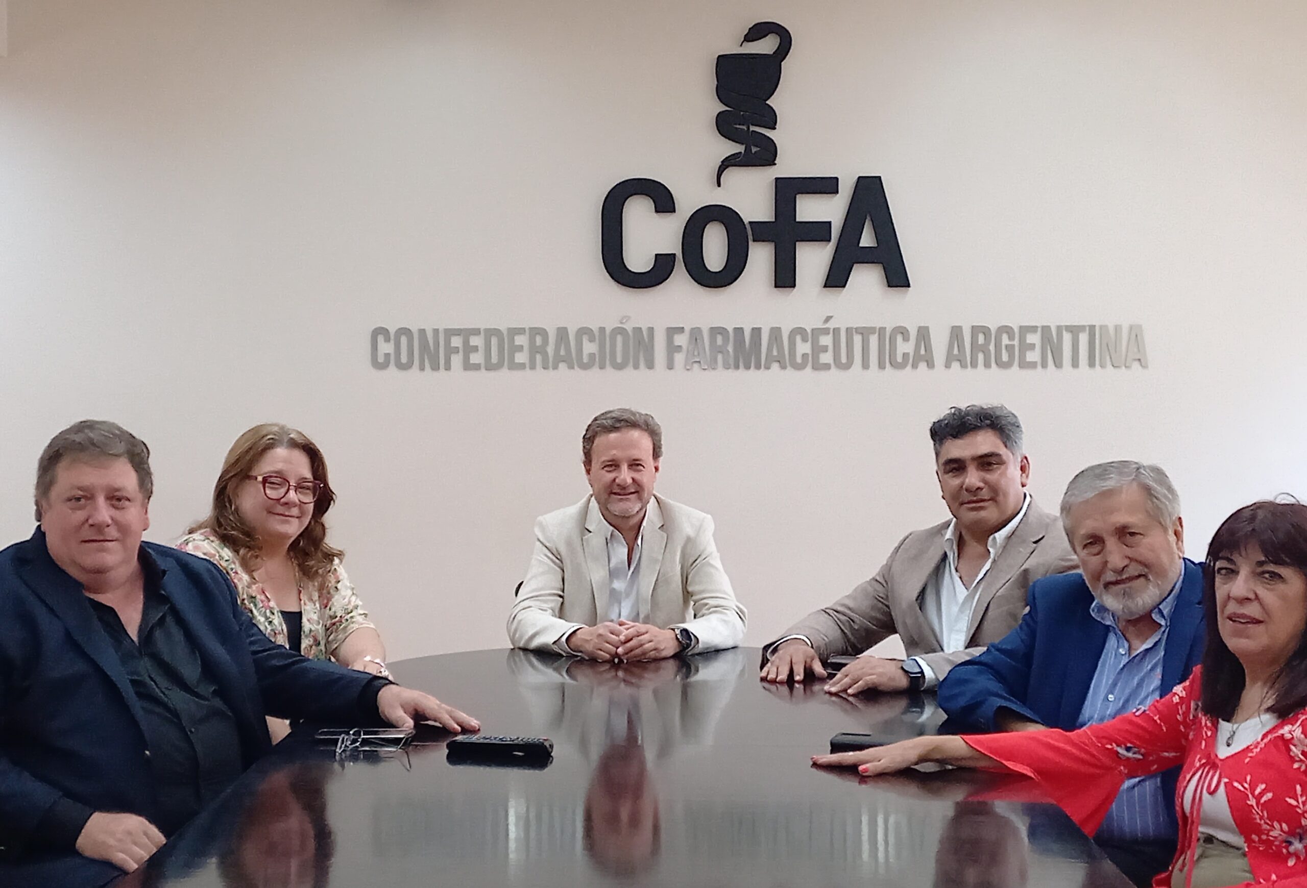 Dura advertencia de COFA: El DNU «está rompiendo el sistema ...